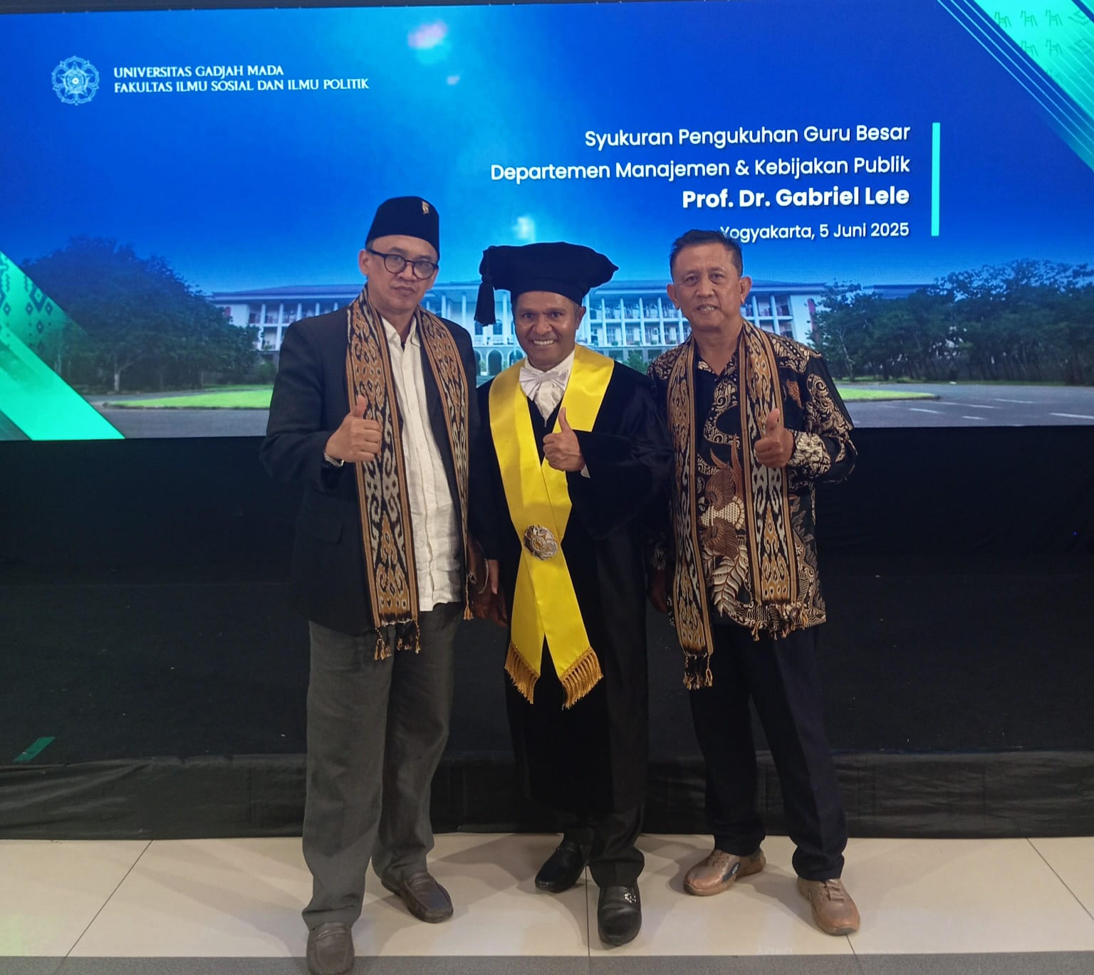 Prof. Gabriel Lele Resmi Jadi Guru Besar FISIPOL UGM, Dorong Demokrasi ...